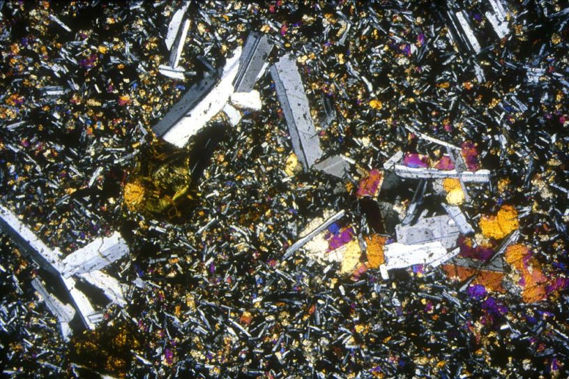 Le basalte – L'univers de la géologie