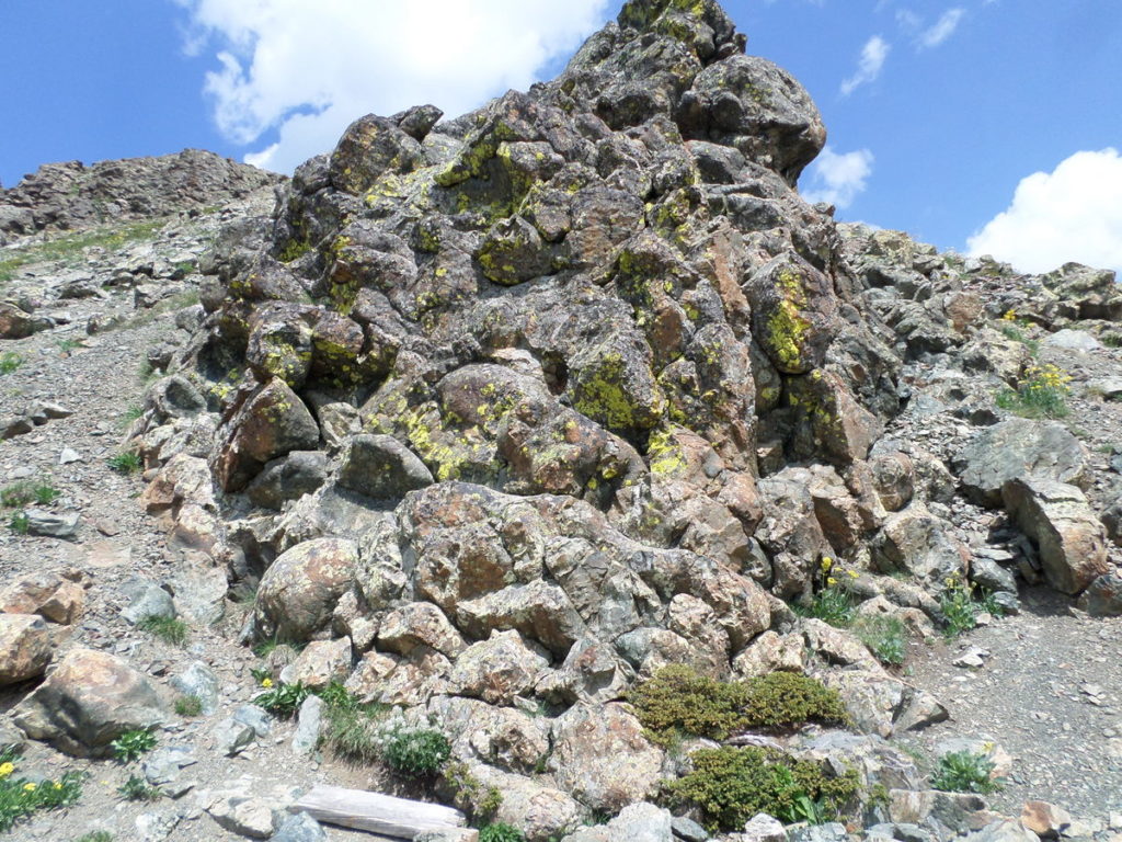 Le massif du Chenaillet : une ancienne croûte océanique – L'univers de ...